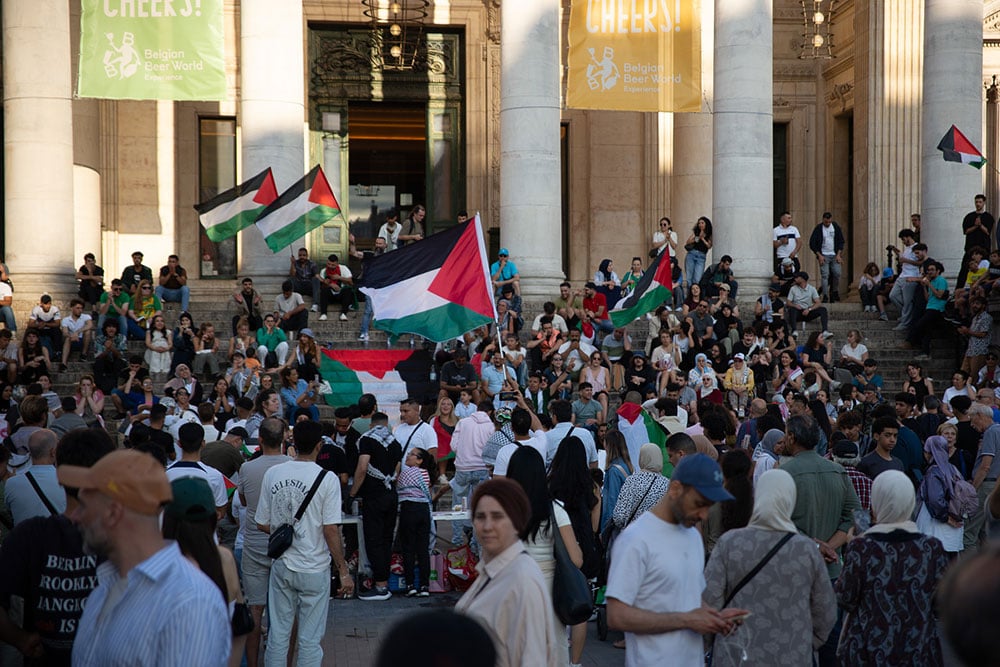 Ko ima pravo na slobodu govora - Naslovi.net